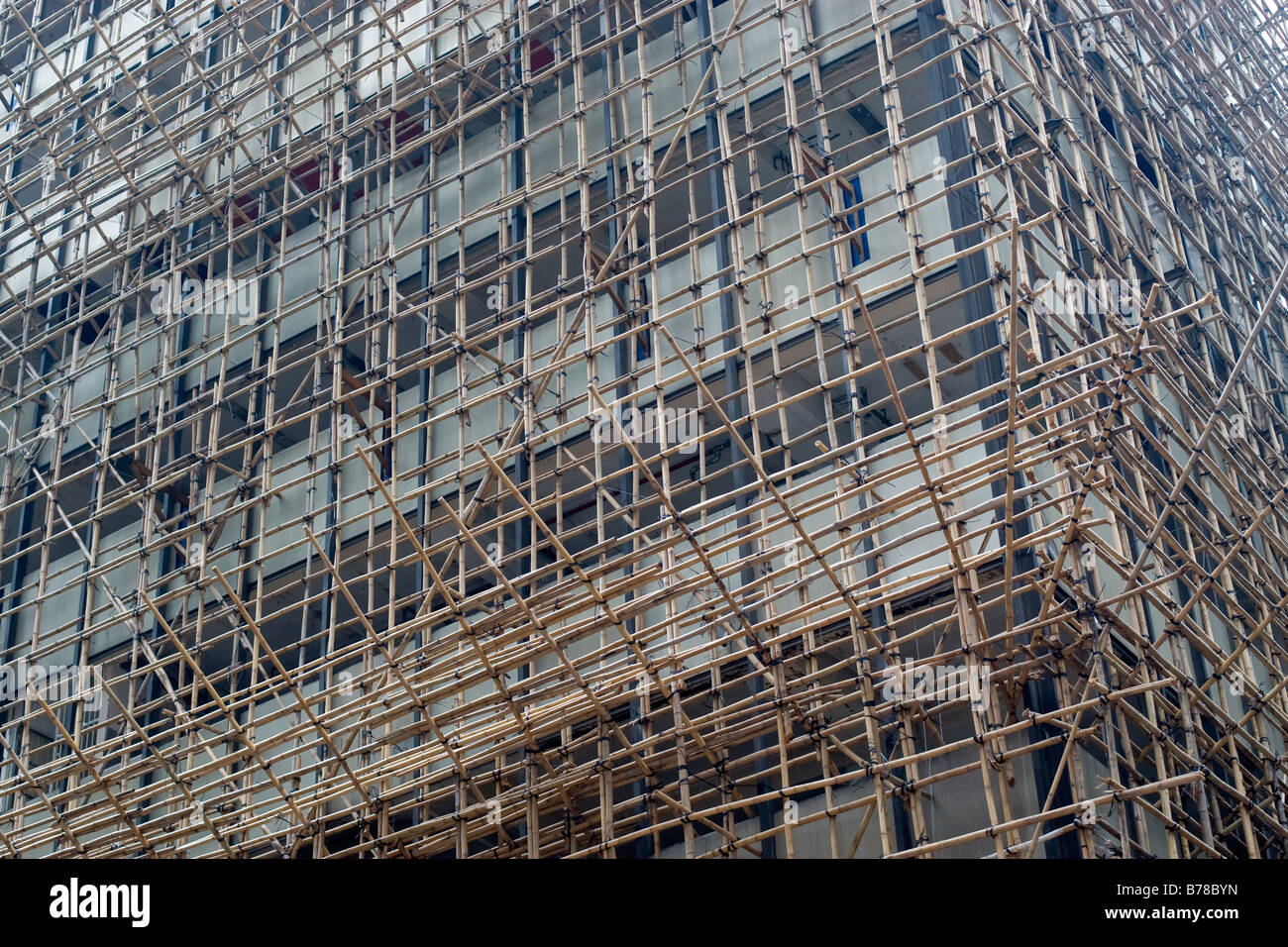 Bamboo scaffolding hi-res stock photography and images - Alamy
