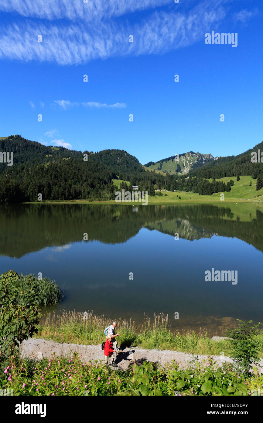 Lake district mountain range hi-res stock photography and images - Alamy