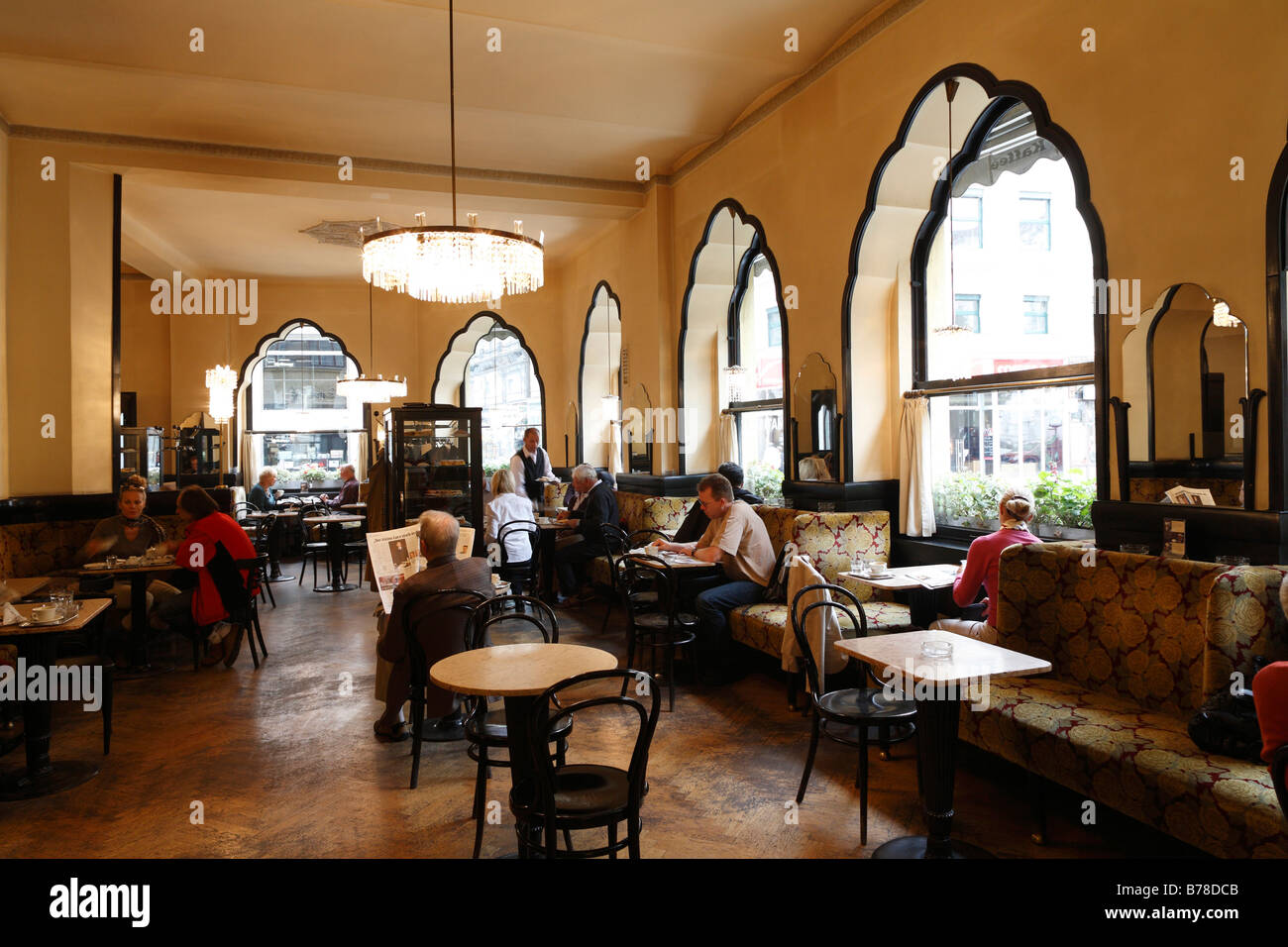 Gasthaus vienna hi-res stock photography and images - Alamy