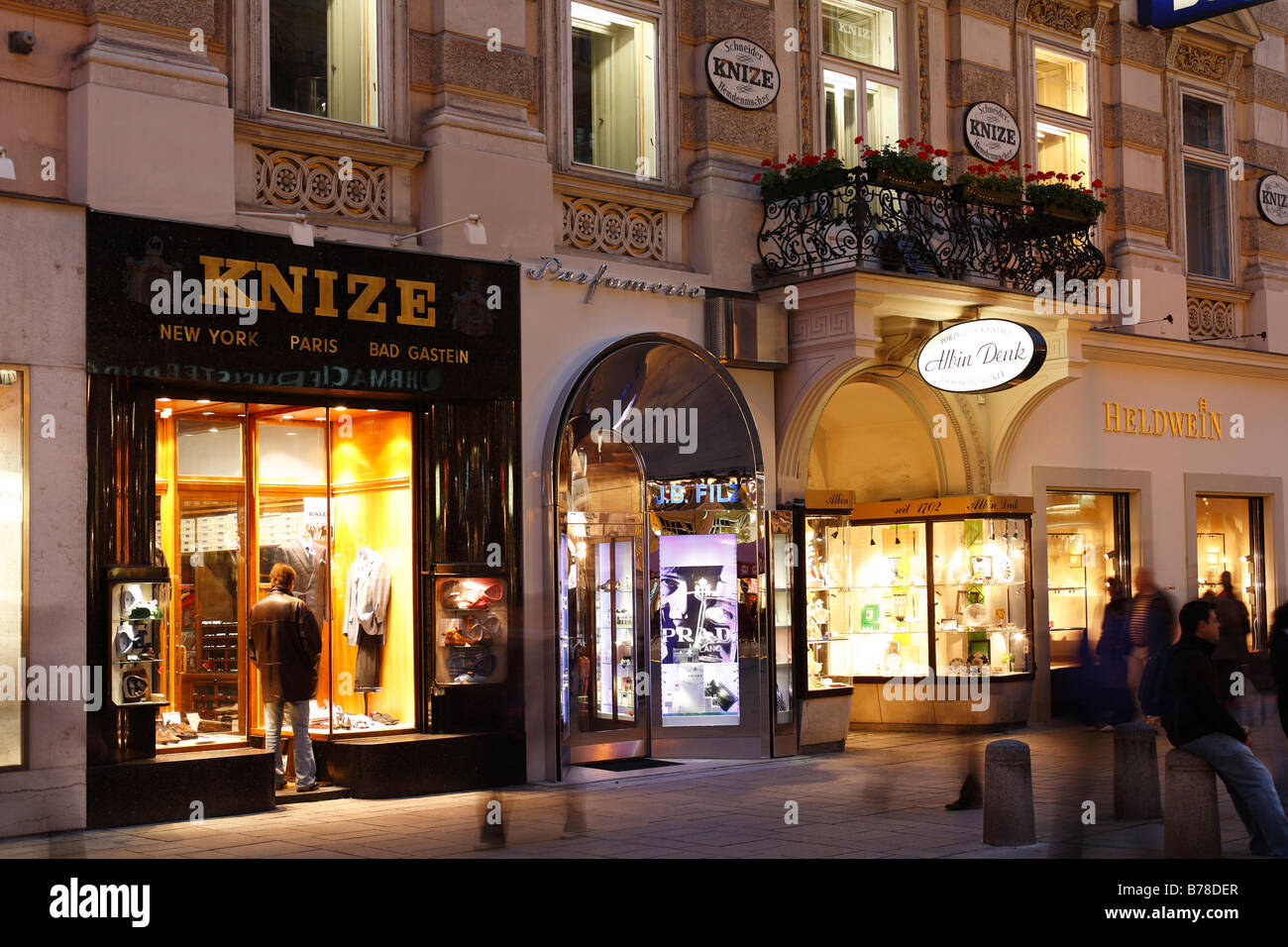 Buildings at graben in vienna hi-res stock photography and images - Alamy