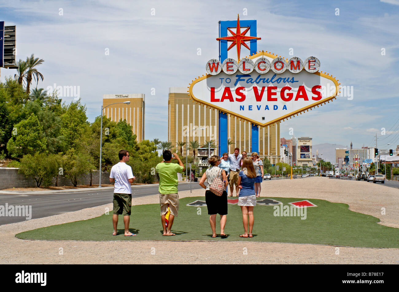Welcome tourists hi-res stock photography and images - Alamy