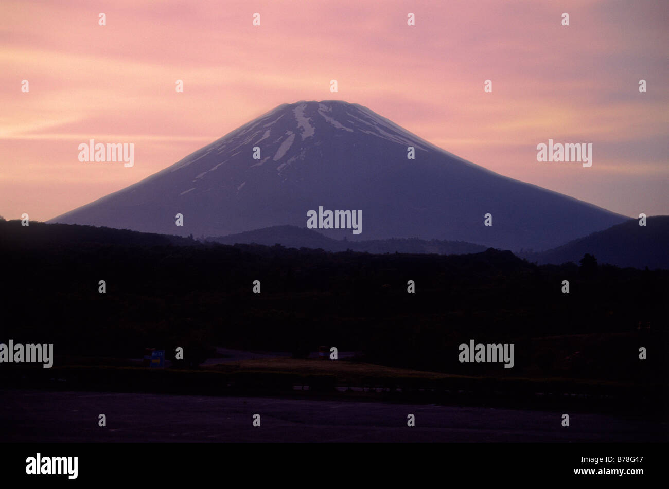 Japan and mount fuji hi-res stock photography and images - Alamy