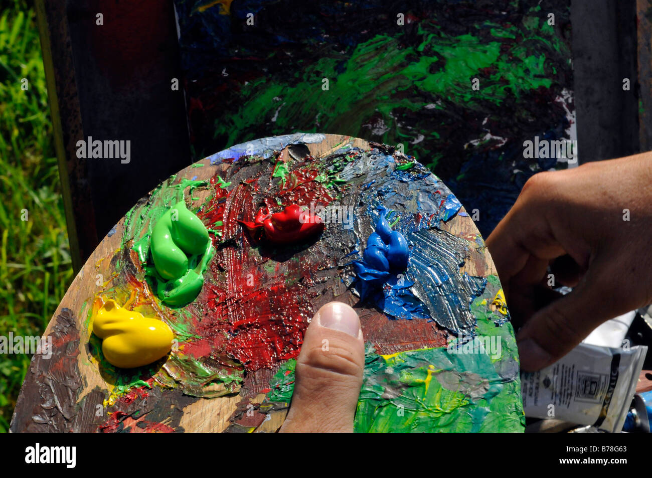 Artists pallet hi-res stock photography and images - Alamy