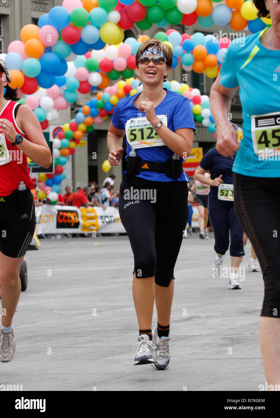 Runners, emotions at the finish line, Swiss Women's Run, 1 June 2008 ...