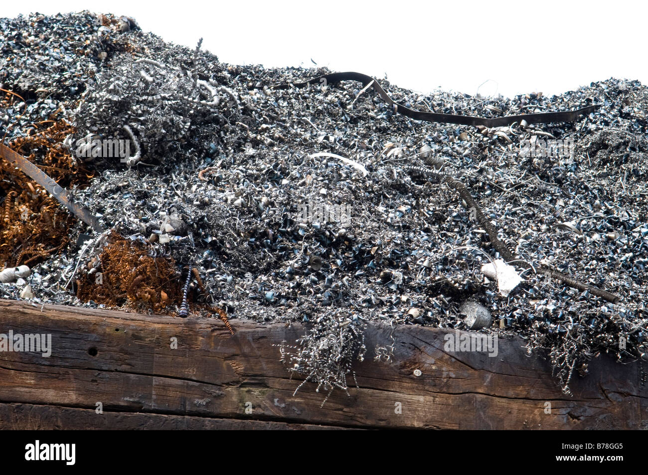 Large piles of scrap metal hi-res stock photography and images - Alamy