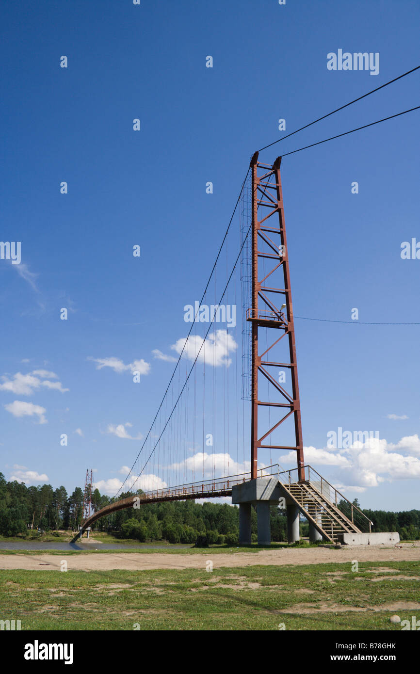 Footbridge over river hi-res stock photography and images - Alamy