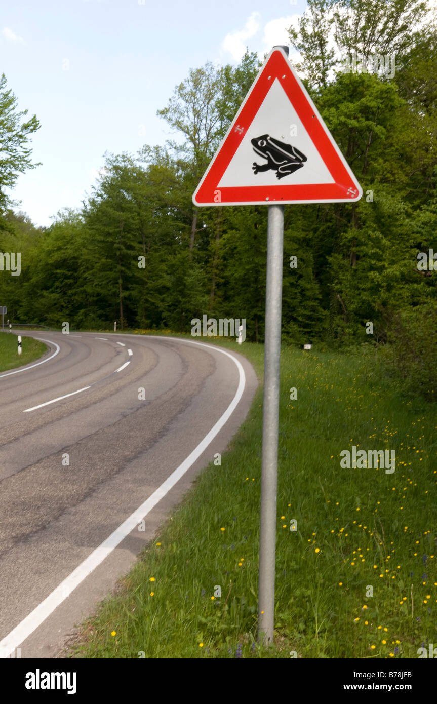 Caution toad migration hi-res stock photography and images - Alamy