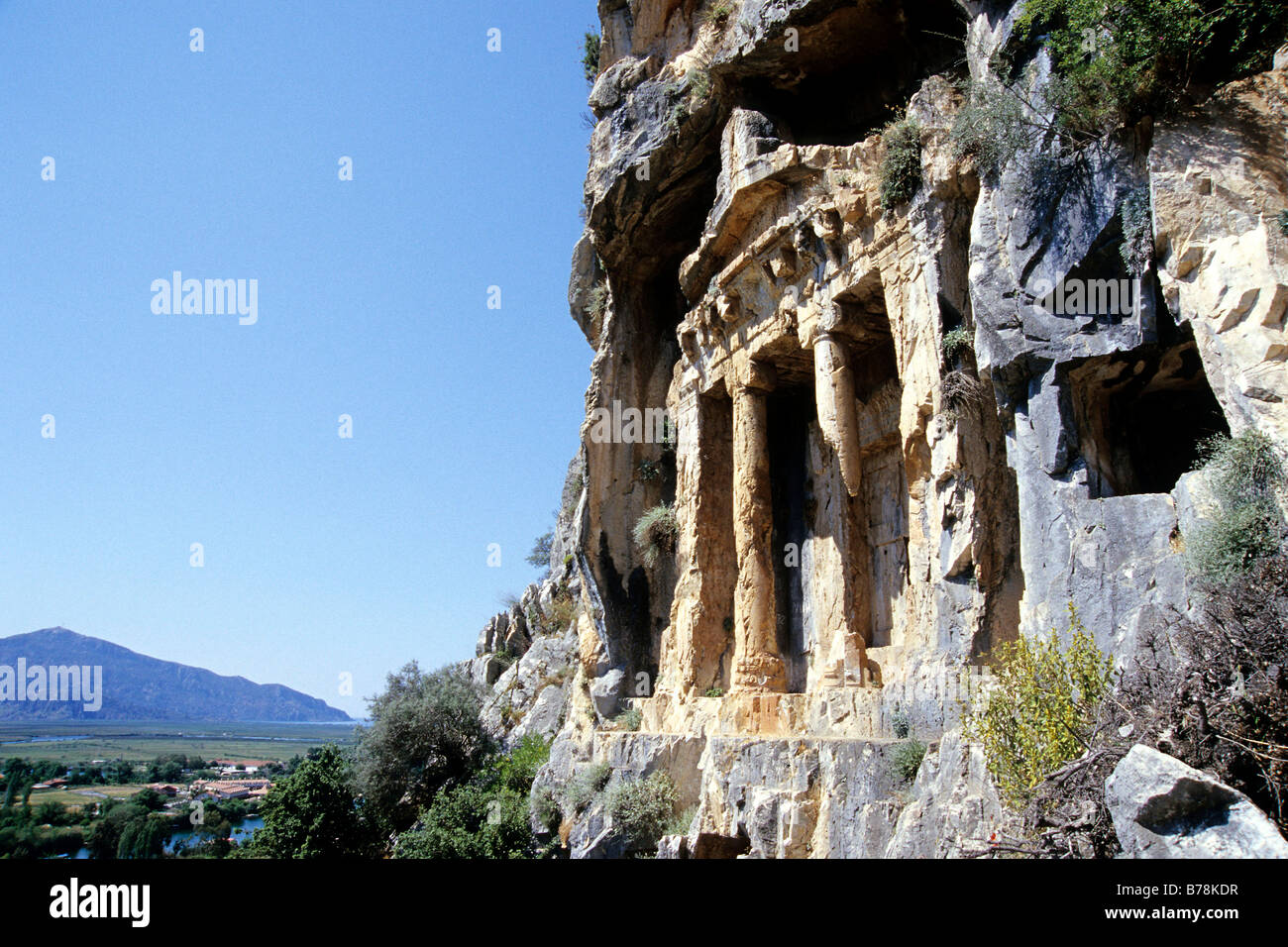 Rock cut tomb hi-res stock photography and images - Alamy