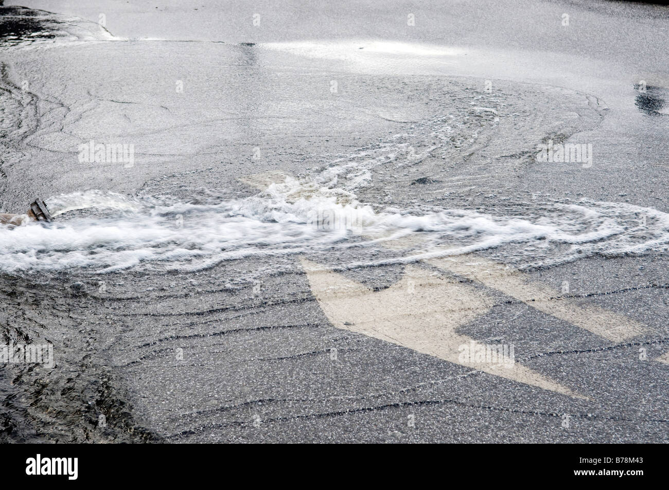 Pipe burst hi-res stock photography and images - Alamy