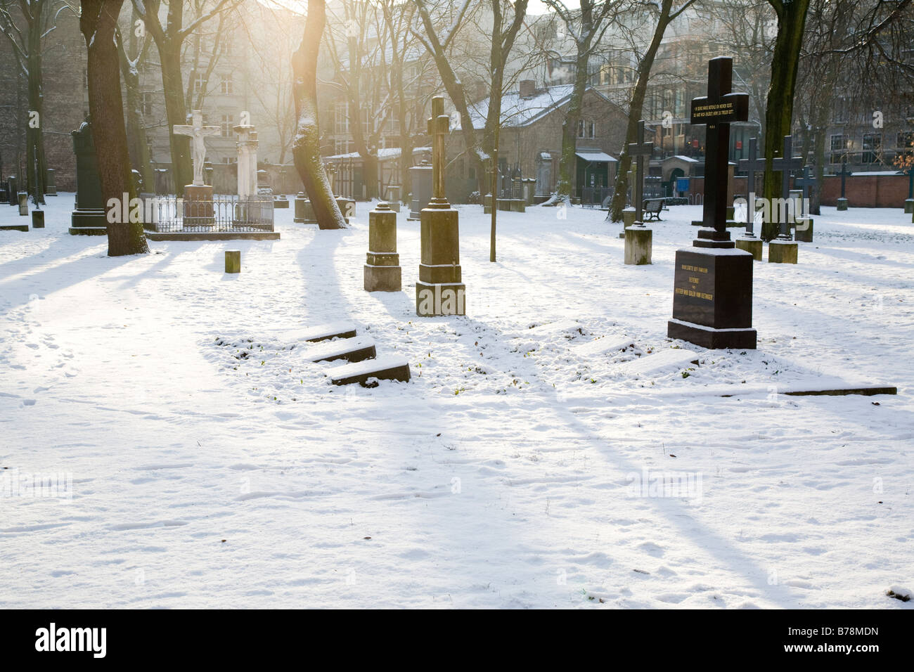 Snow Covered Cemetery High Resolution Stock Photography and Images - Alamy