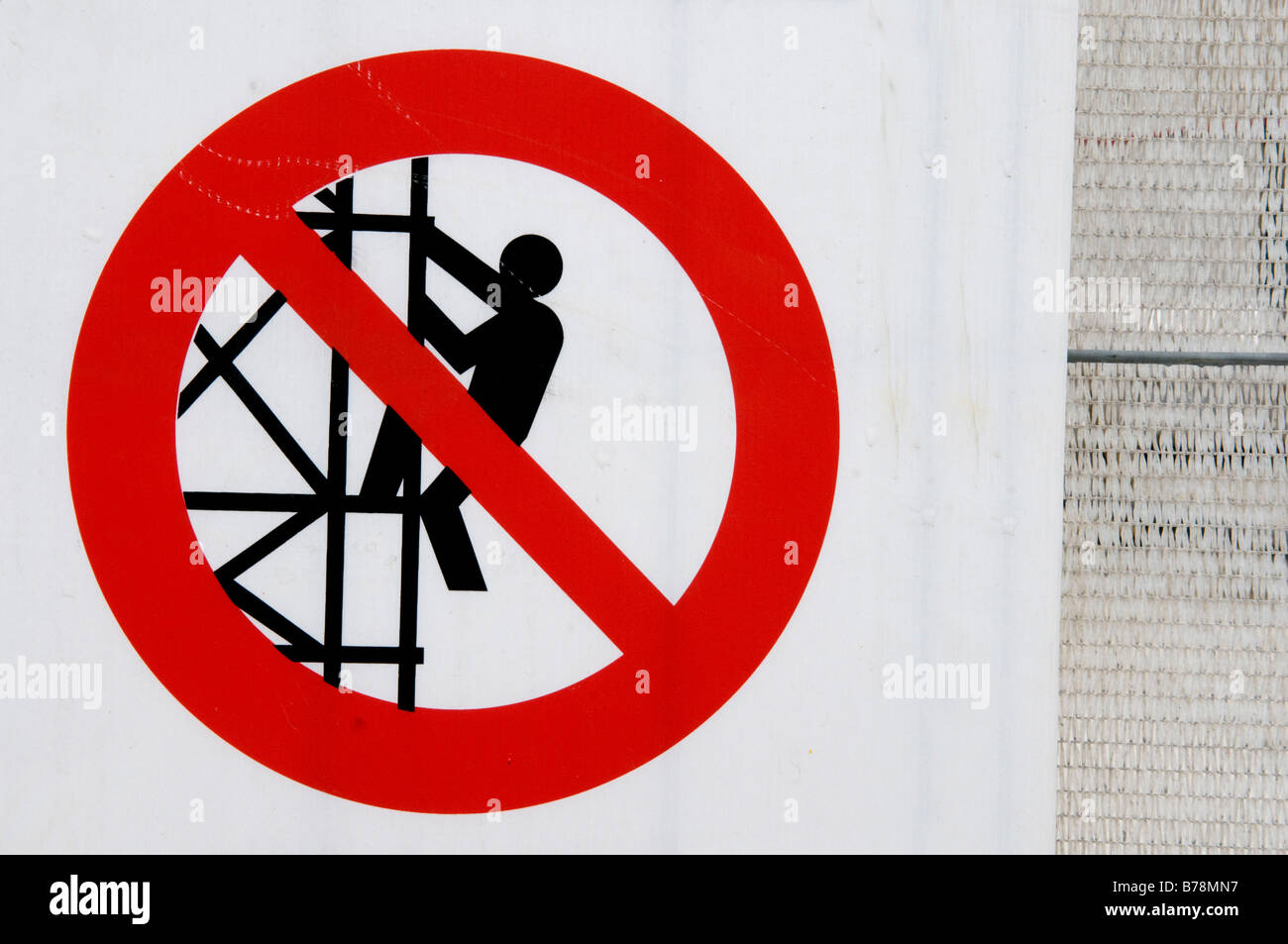 Prohibition sign, No climbing Stock Photo - Alamy