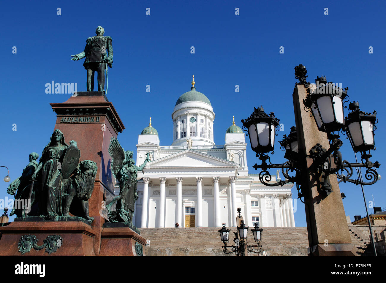 Alexander II statue, Tuomiokirkko, Helsinki Cathedral, Senate Square ...