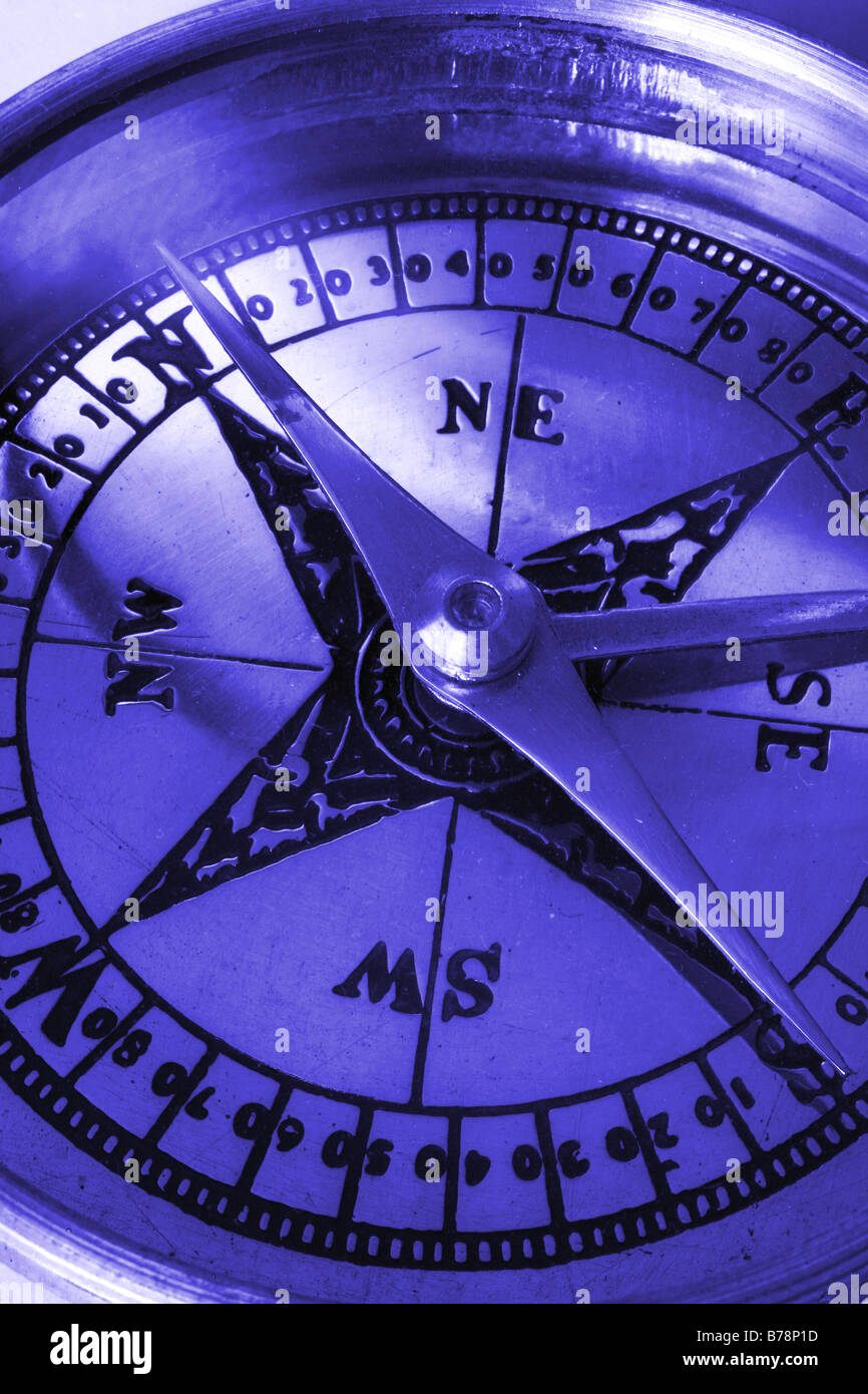 Compass needle pointing north hi-res stock photography and images - Alamy