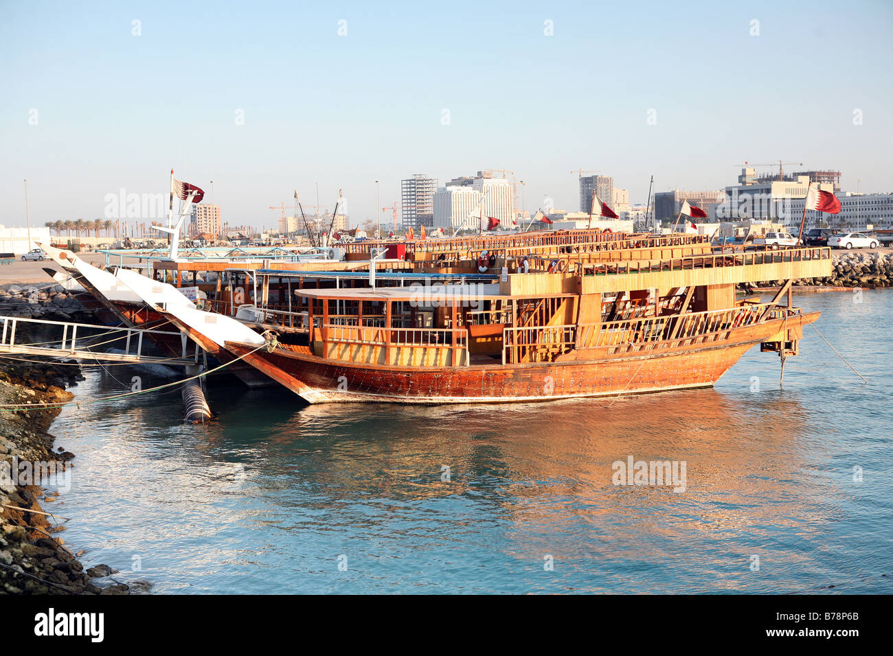 Dhow docks hi-res stock photography and images - Alamy