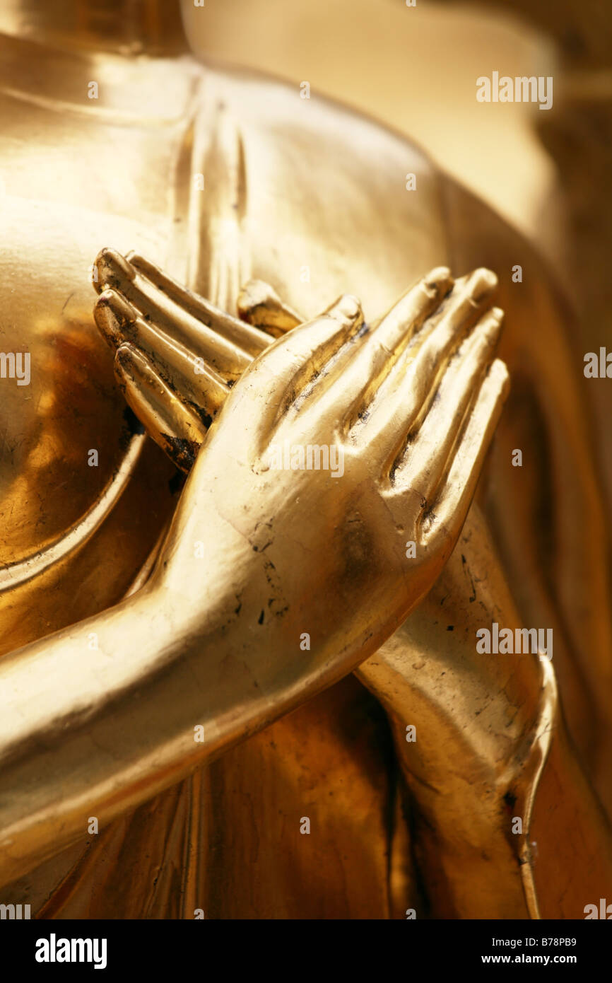 Golden hands buddha hi-res stock photography and images - Alamy