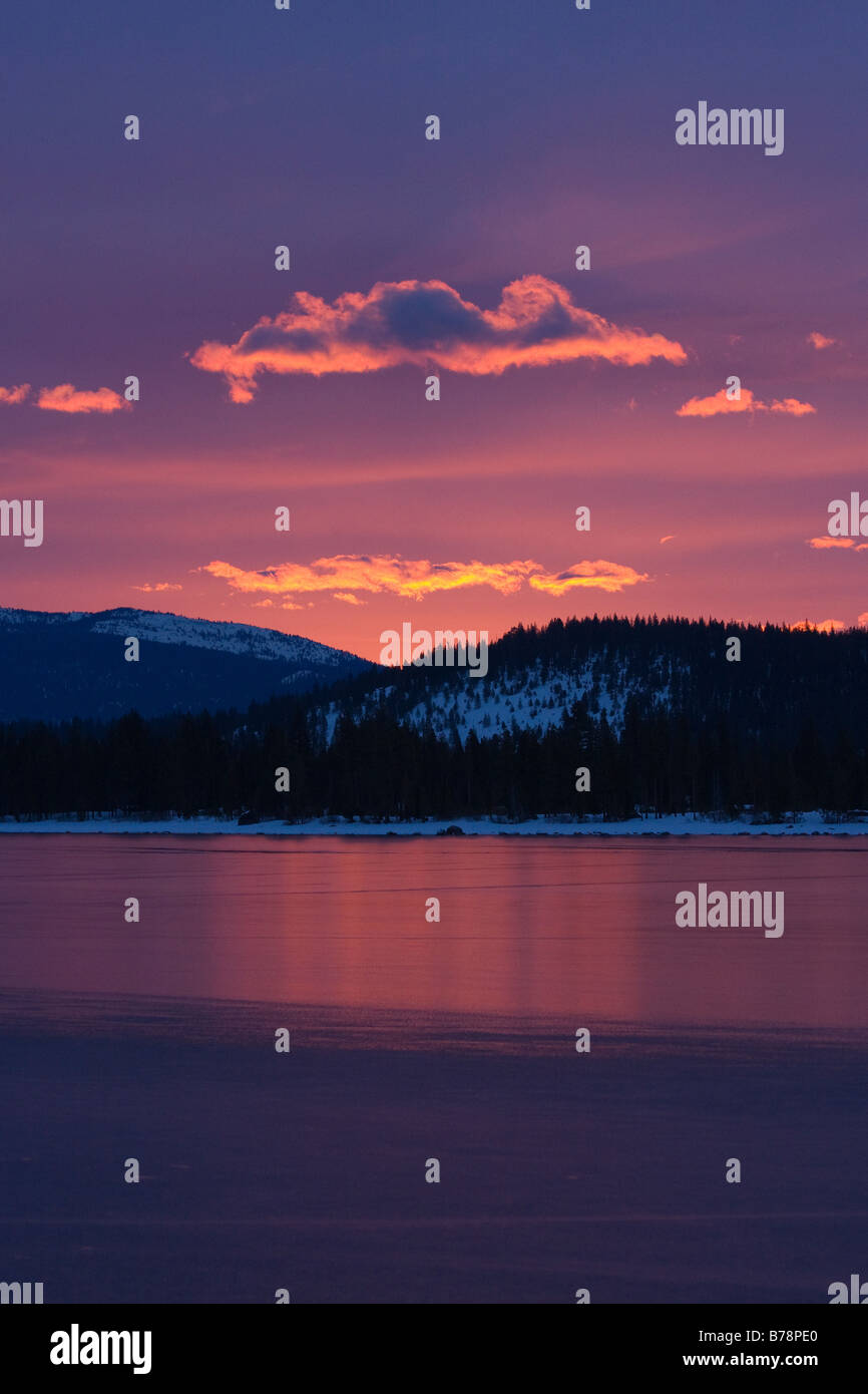 Pink alpenglow hi-res stock photography and images - Alamy