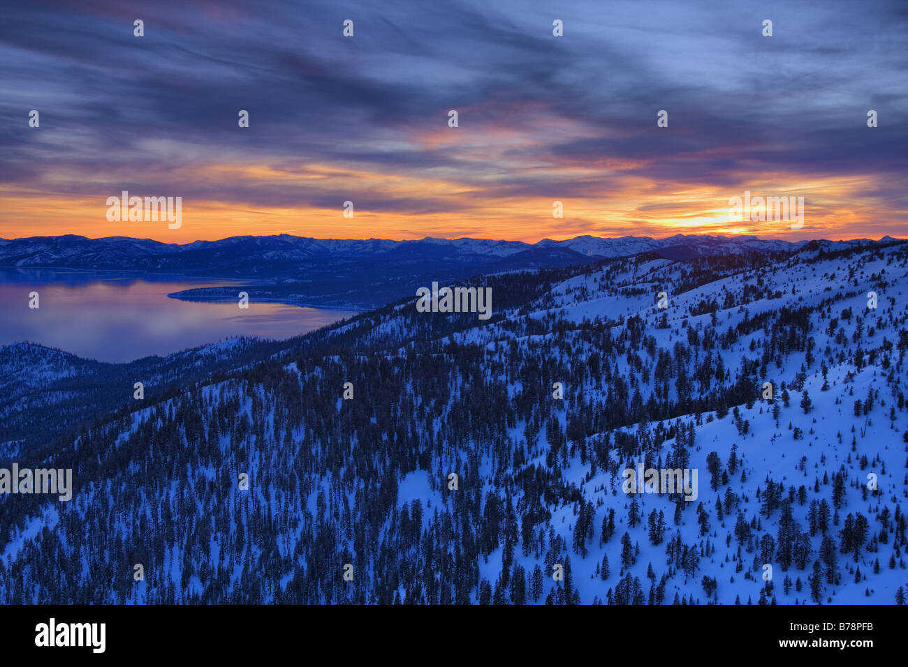 Alpenglow clouds hi-res stock photography and images - Alamy