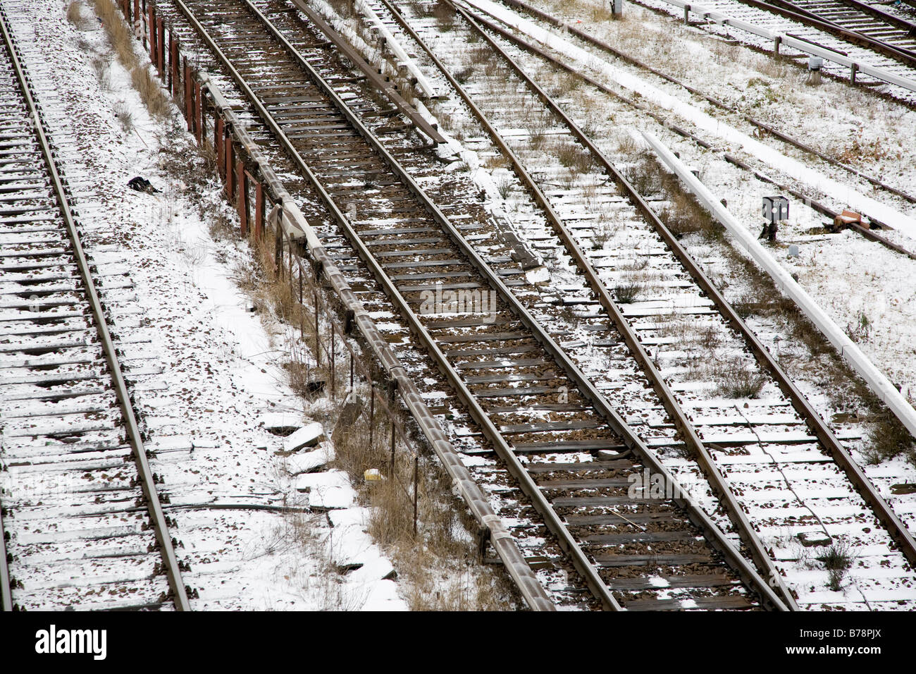 Rail tracks snow hi-res stock photography and images - Alamy