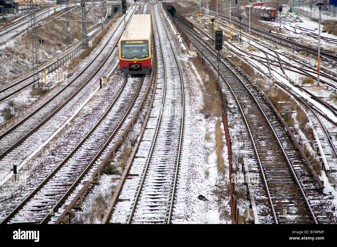 snow on railway tracks Stock Photo - Alamy