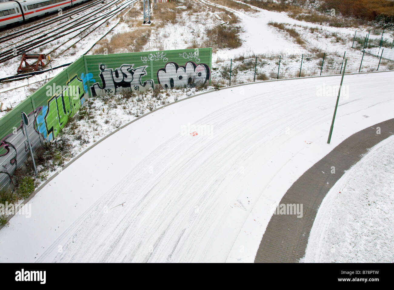 graffiti and snow Stock Photo - Alamy