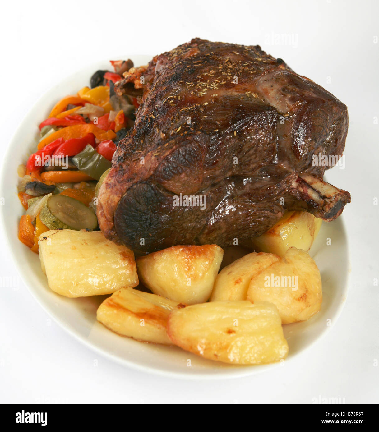Plate of lamb and potatoes hi-res stock photography and images - Alamy