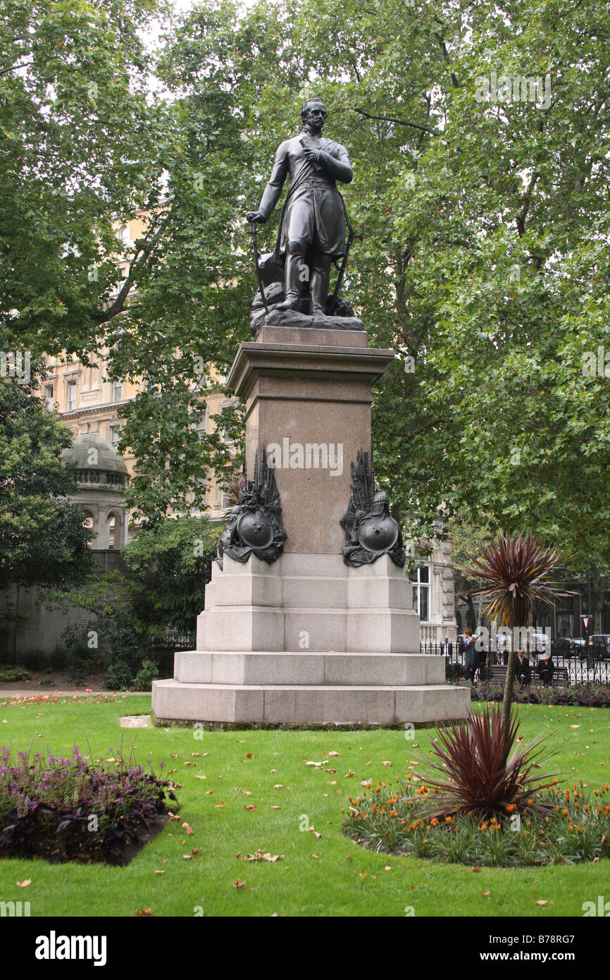 Statue victoria embankment gardens hi-res stock photography and images ...