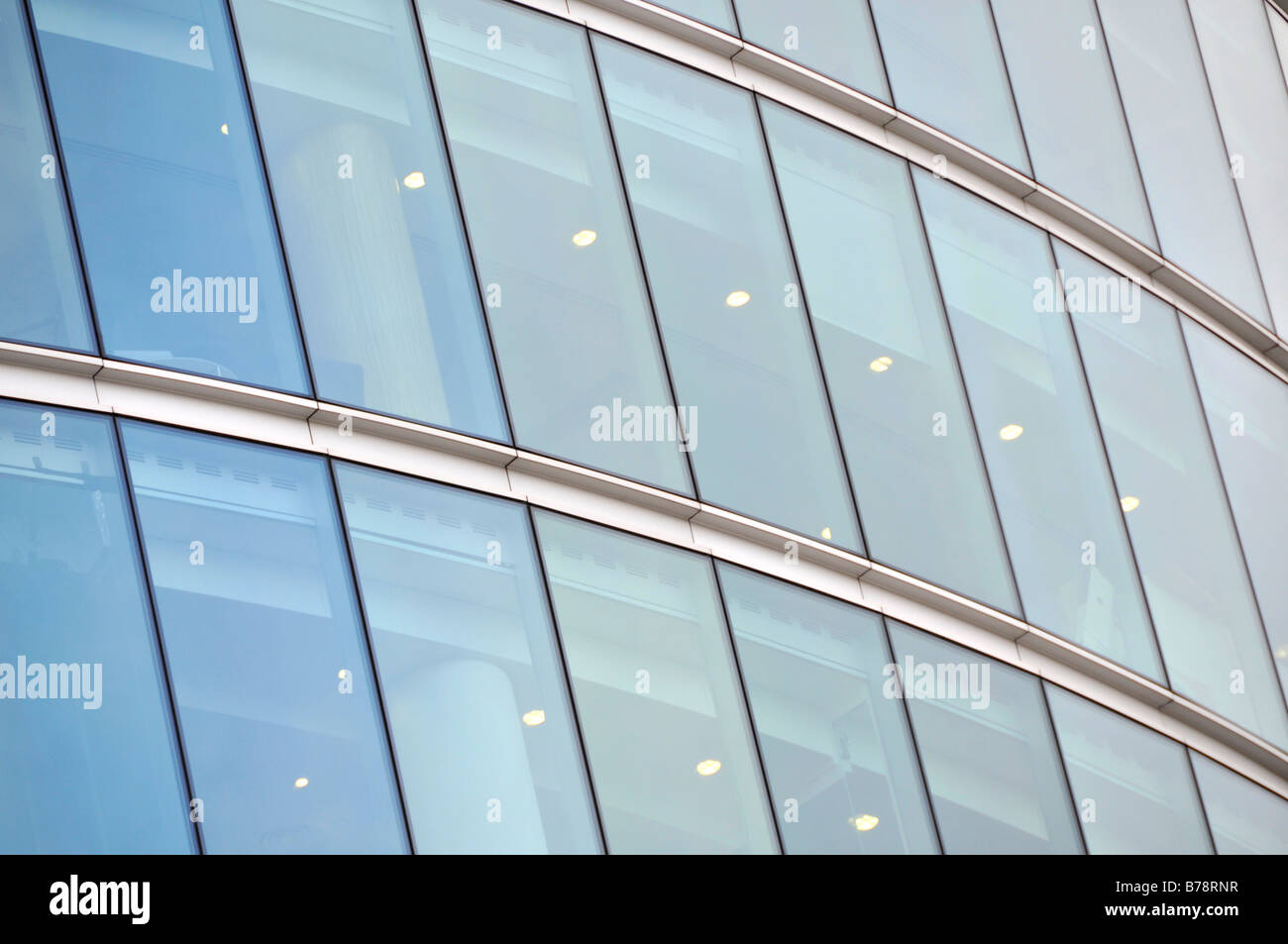 Glass panels hi-res stock photography and images - Alamy