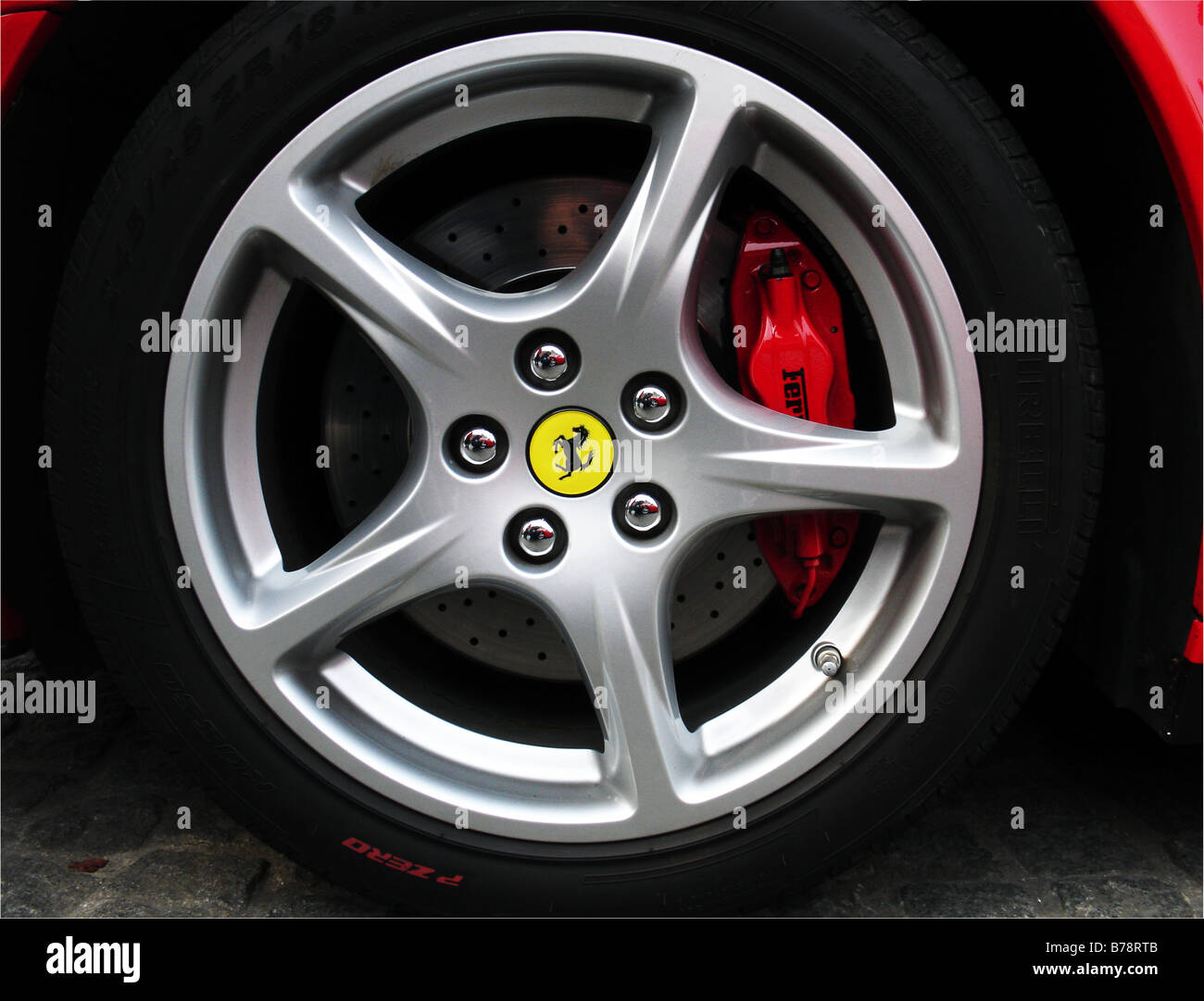 Ferarri Testarossa Wheel Stock Photo - Alamy