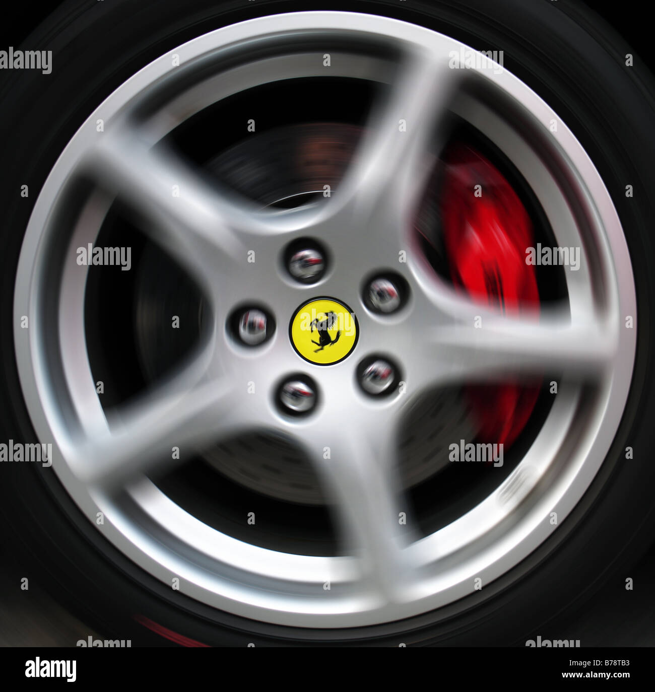 Wheel arch hi-res stock photography and images - Alamy