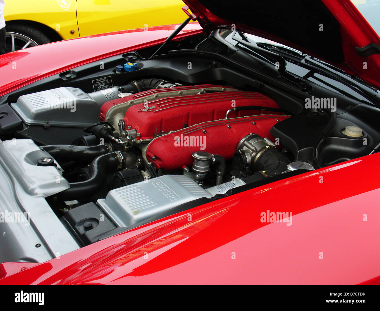 Ferrari testarossa studio hi-res stock photography and images - Alamy