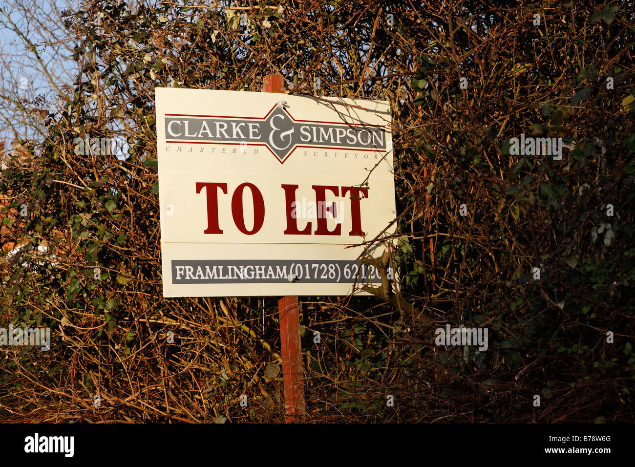 Estate Agent Sign Let High Resolution Stock Photography and Images - Alamy