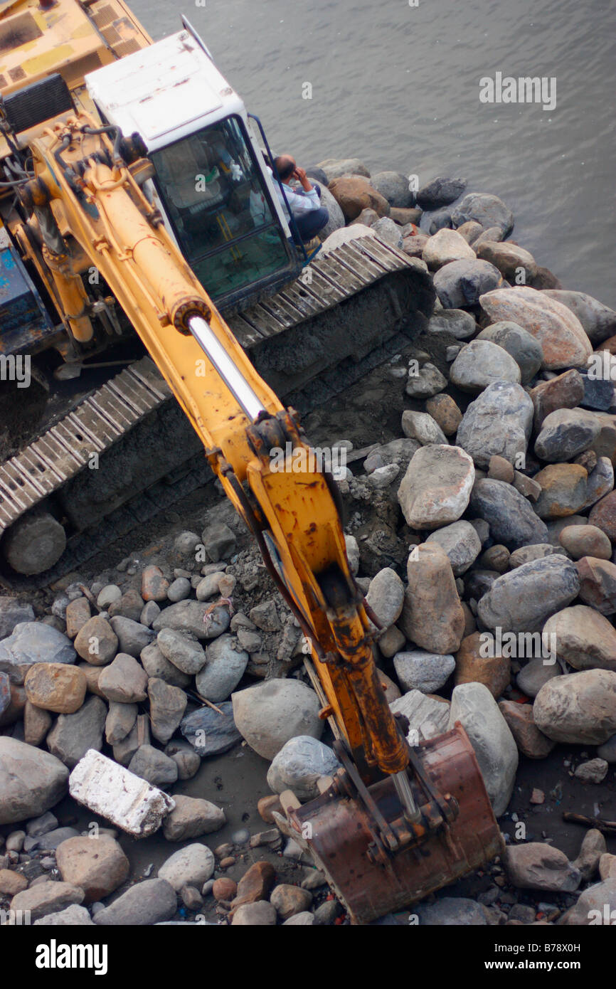 Back hoe operator hi-res stock photography and images - Alamy