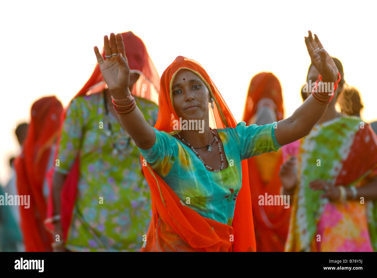 Woman dancing, Ram Devra pilgrims festival, Ramdevra, Pokhran ...