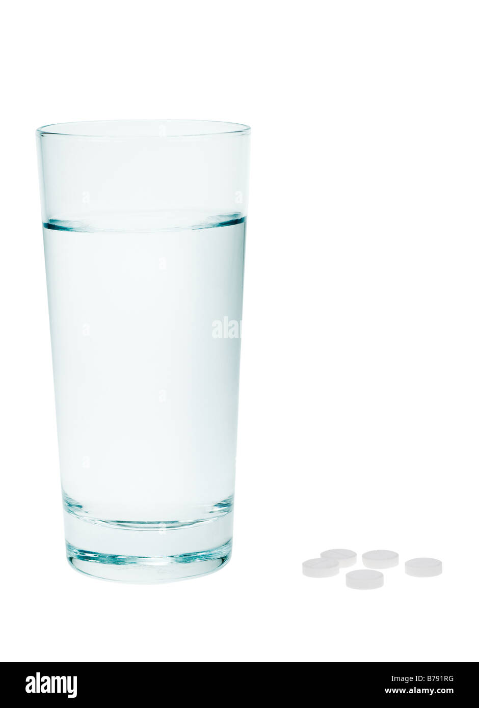 aspirin and fresh water isolated on a white background Stock Photo - Alamy