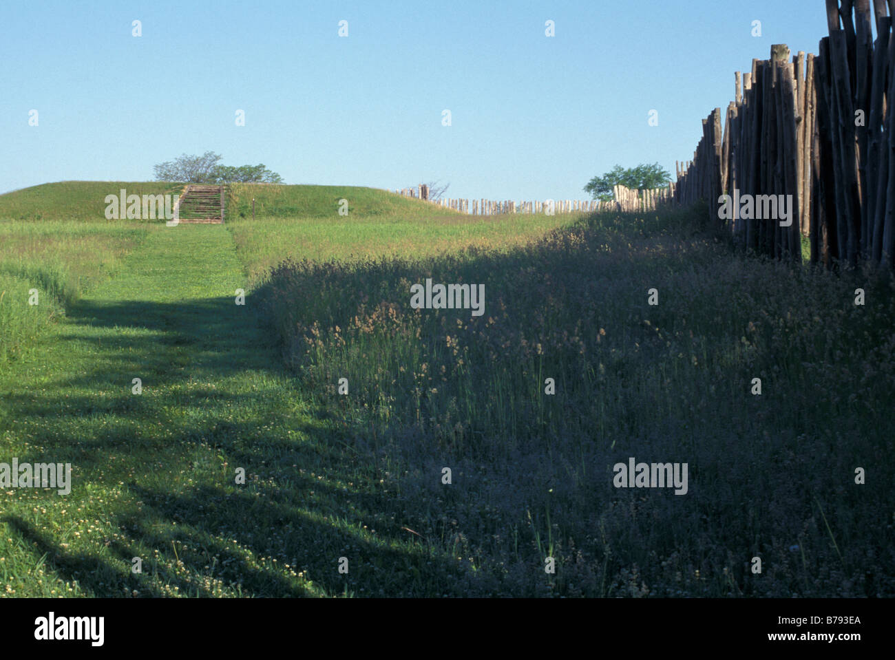 Village aztalan hi-res stock photography and images - Alamy