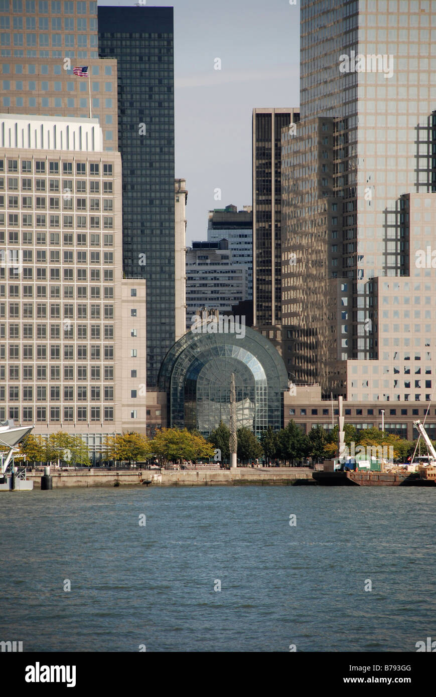 New York City skyline harbour and financial district, World Financial ...
