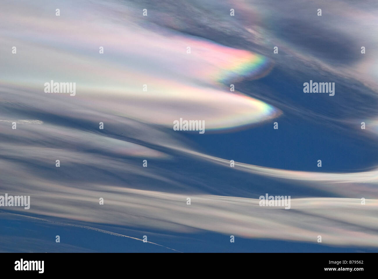 Closeup of high altitude lenticular clouds with lens formation Stock ...