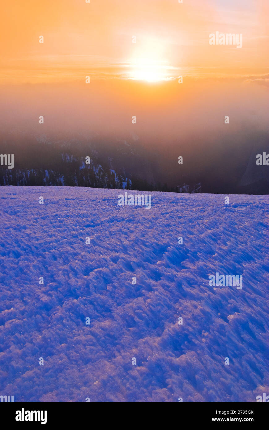 Windblown snow and sunset from the summit of Sentinel Dome Yosemite ...
