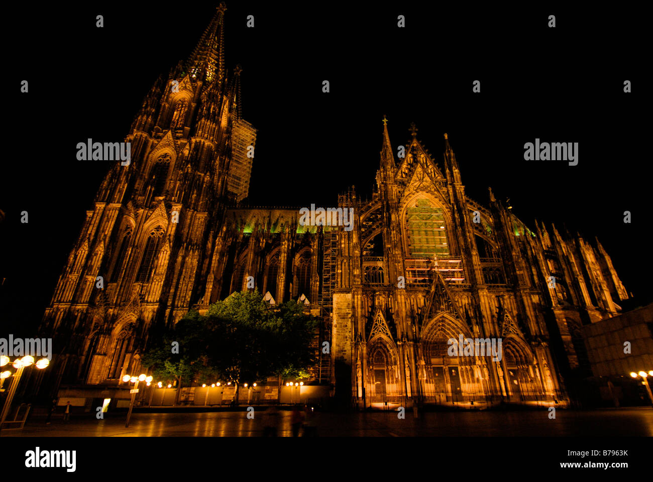 Germany Cologne the famous cathedral by night Kolner Dom Stock Photo ...