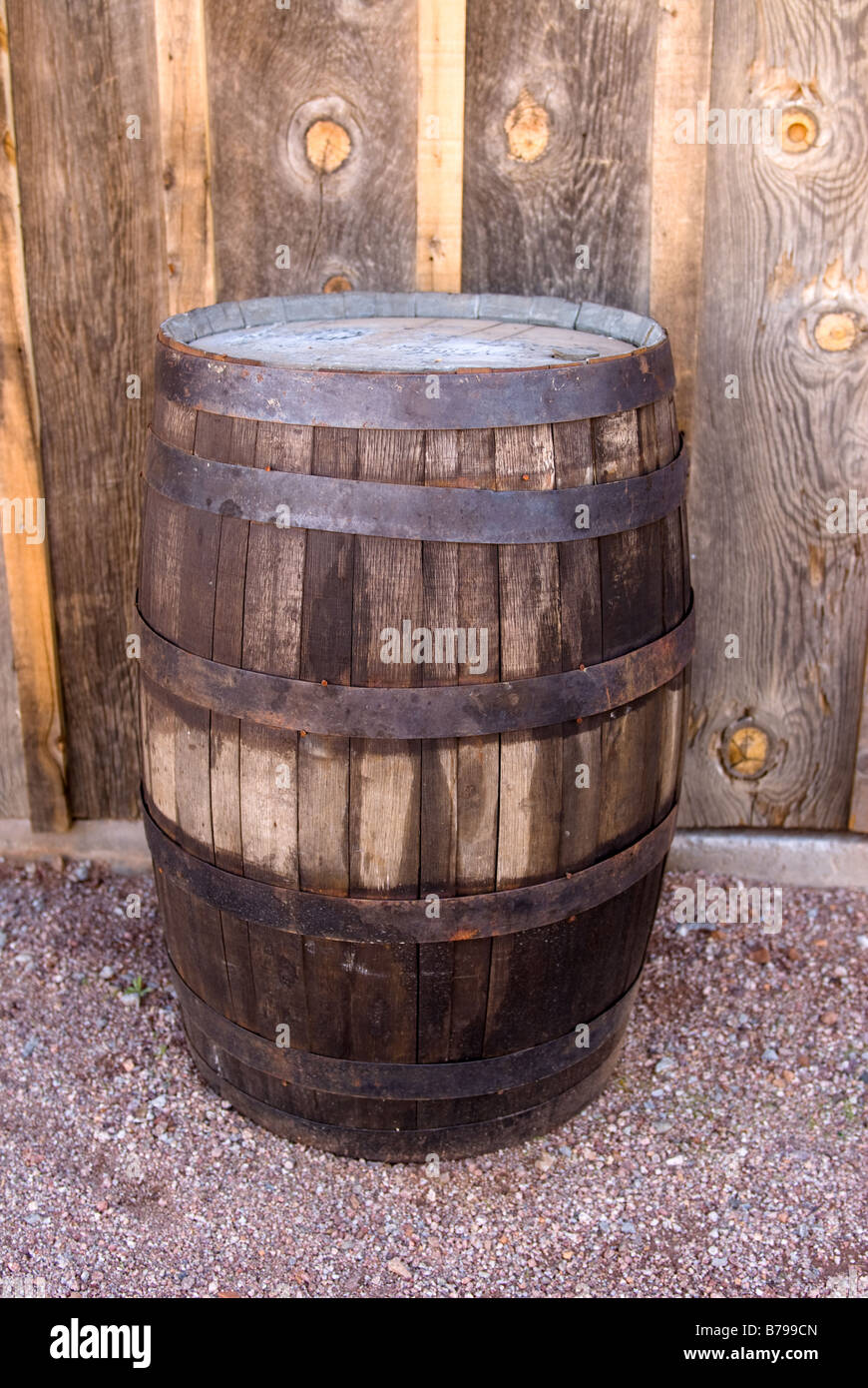 Old wooden oak barrel more than 100 years aged Stock Photo - Alamy