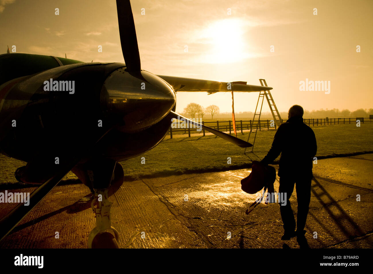 A Cessna Caravan turbine aircraft USED TO CARRY SKYDIVERS PICTURED AT ...
