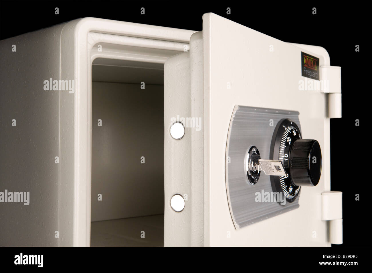 Open Safe Door Stock Photo - Alamy Open Safe Door Stock Photo - Alamy