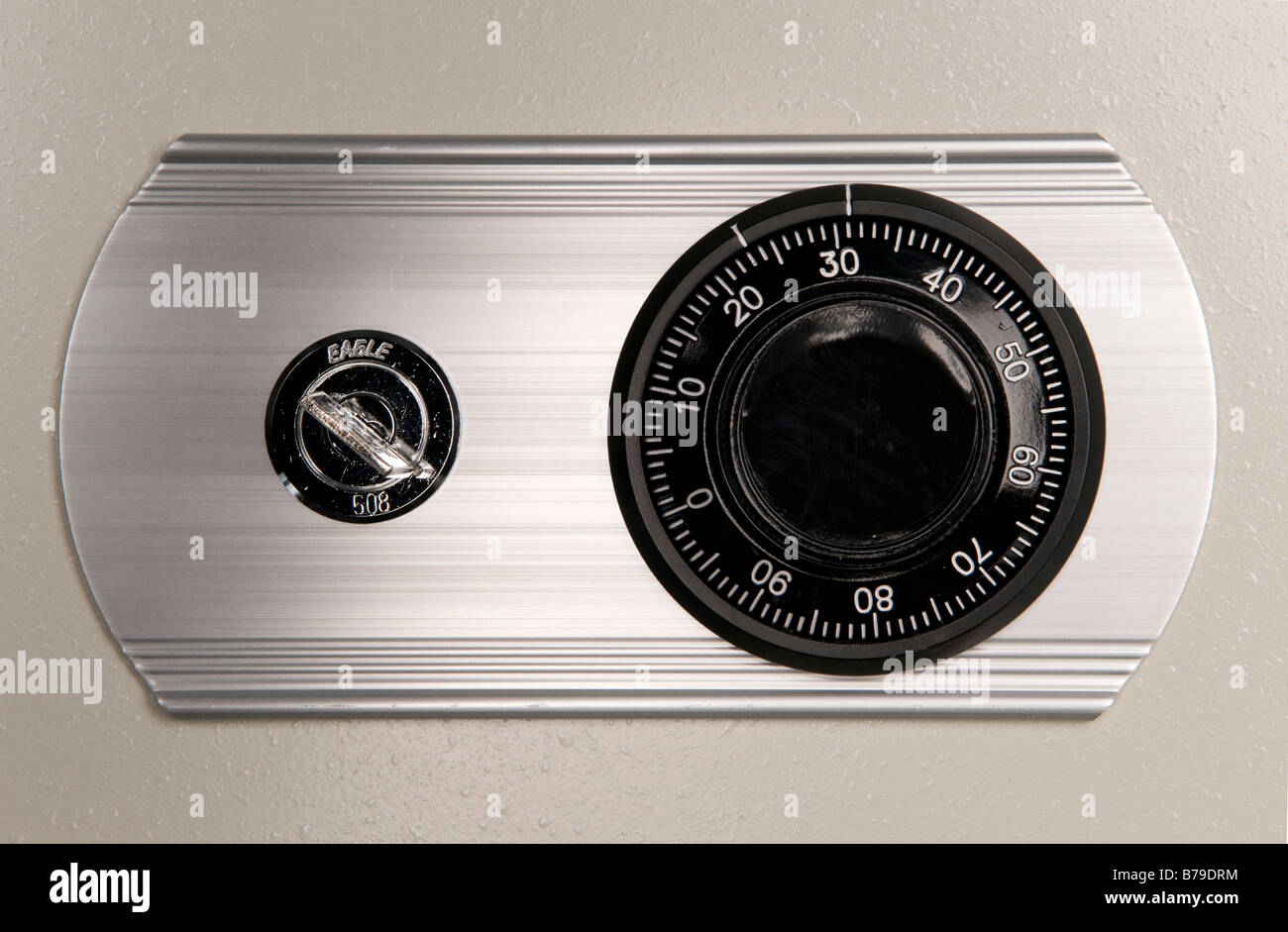 Door key safe hi-res stock photography and images - Alamy