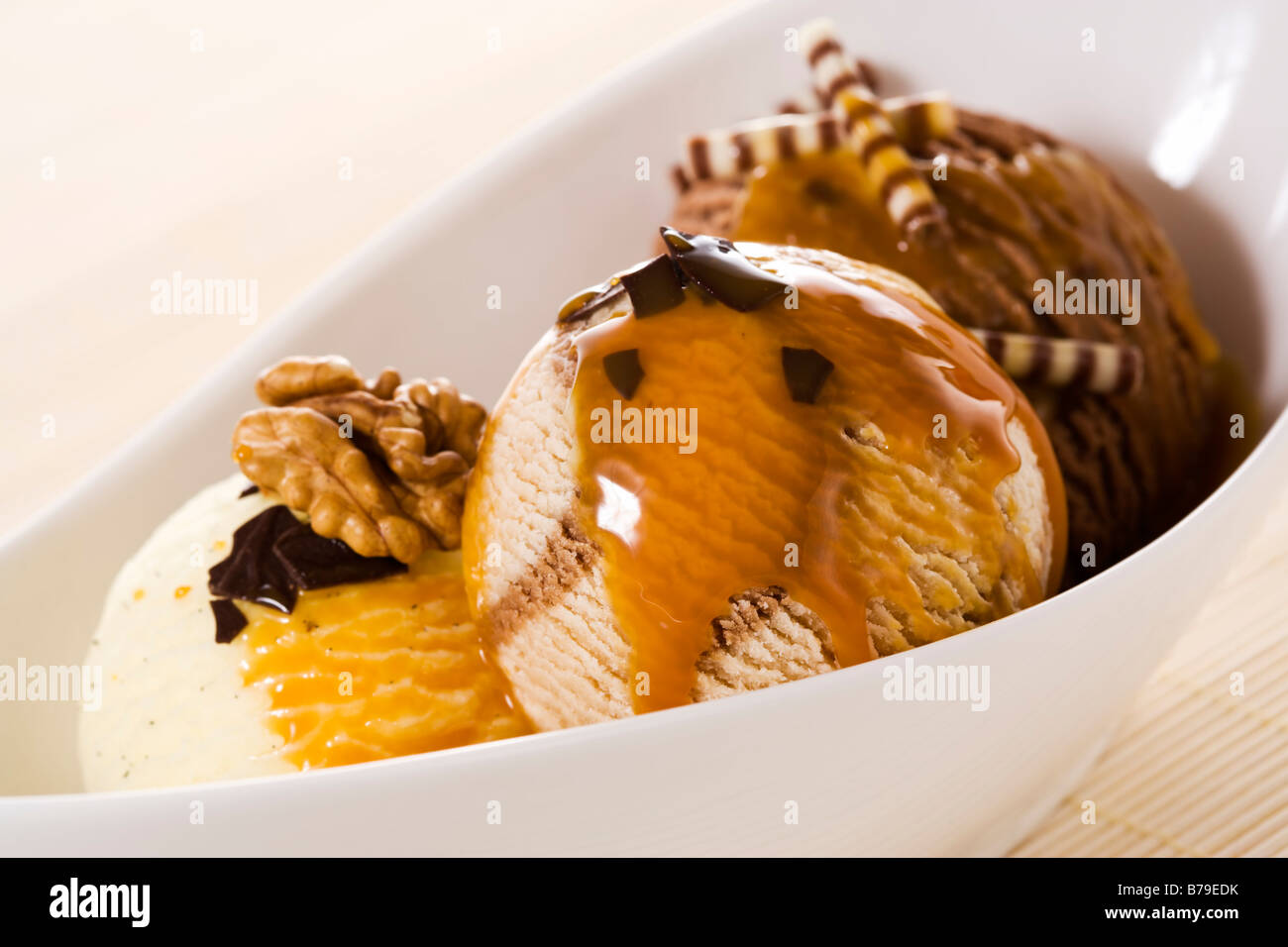 Icecream scoop hi-res stock photography and images - Alamy