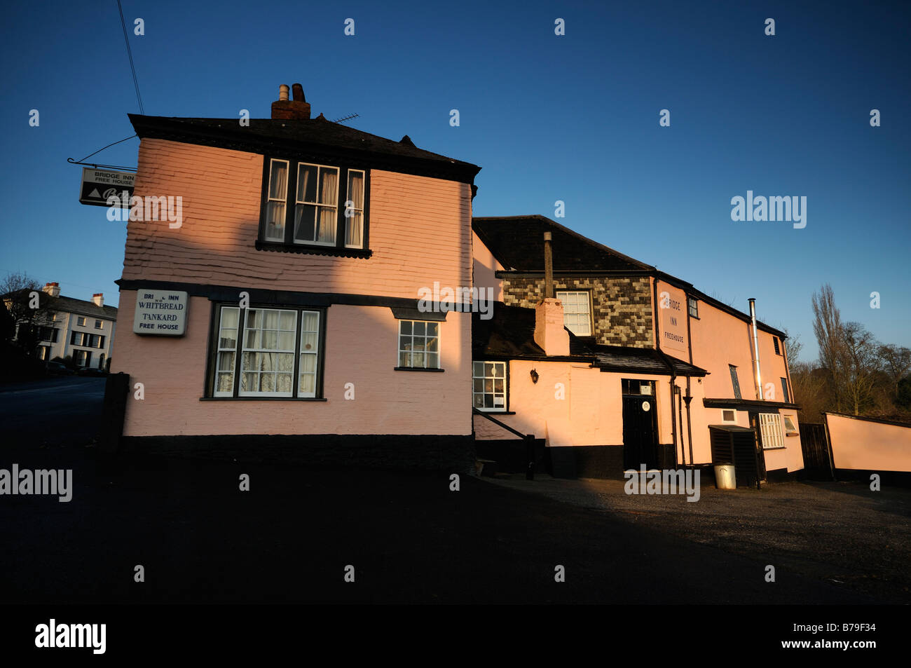 Bridge inn devon topsham hi-res stock photography and images - Alamy