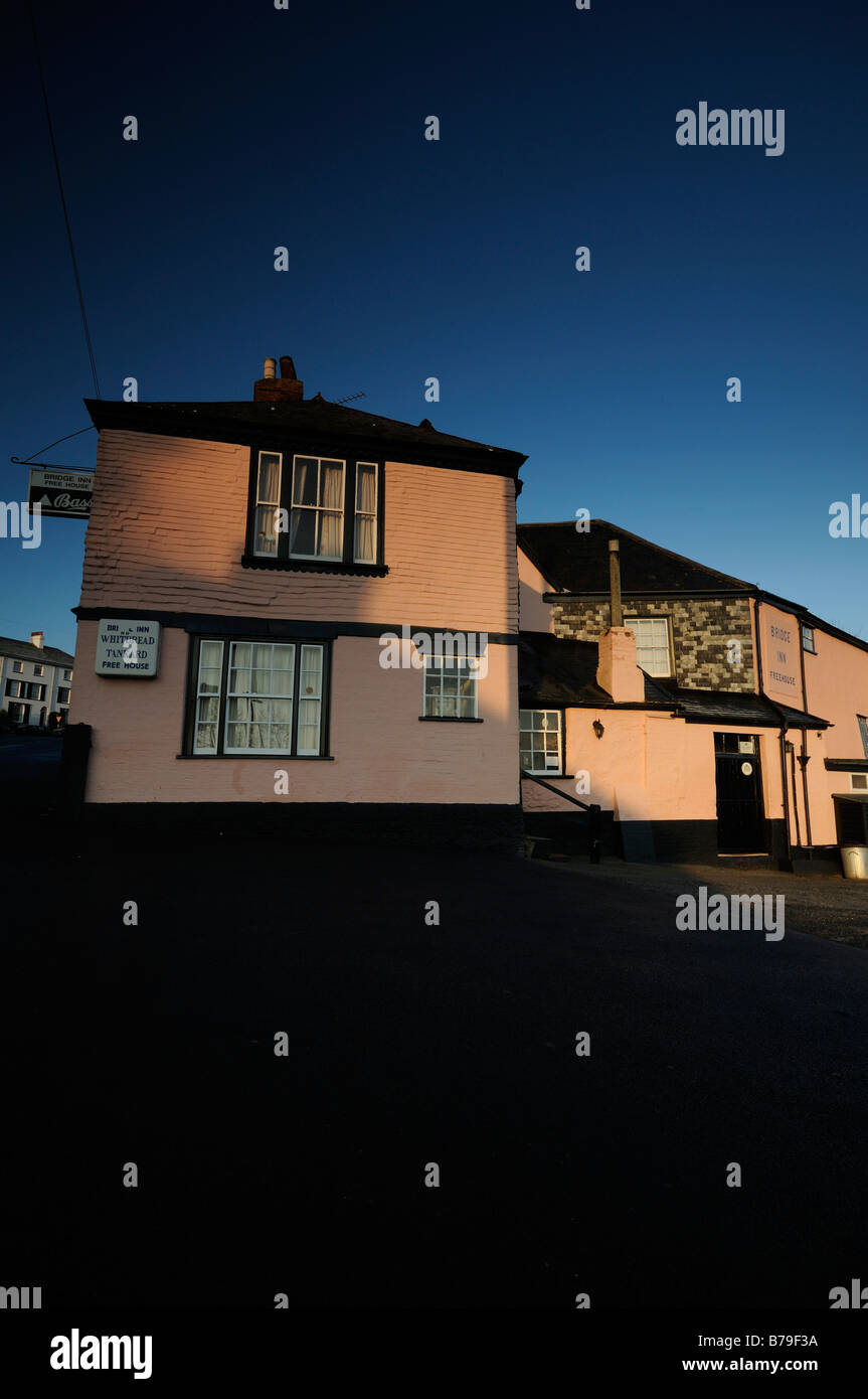 Bridge inn devon topsham hi-res stock photography and images - Alamy