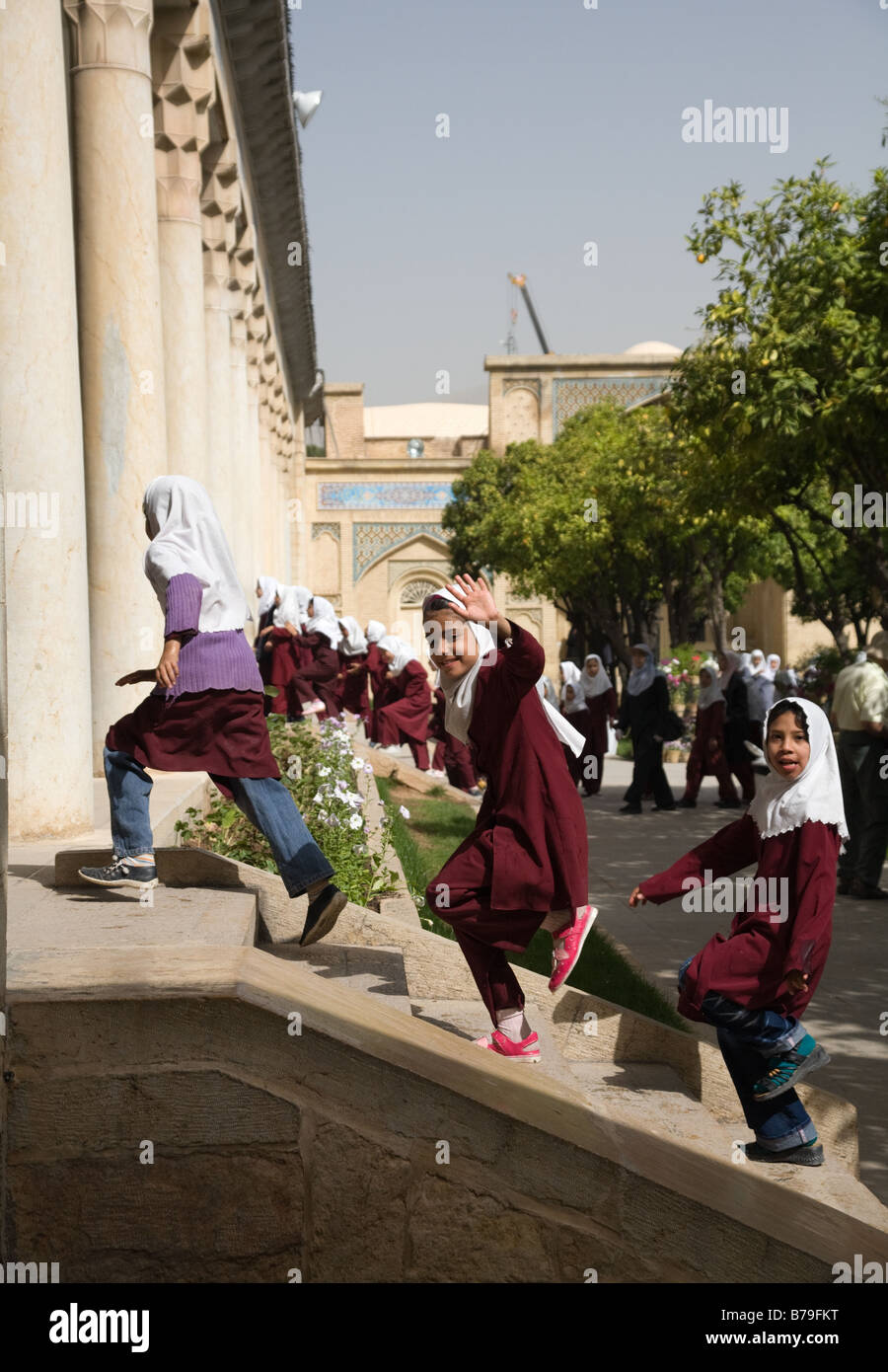 Iranian school girls hi-res stock photography and images - Alamy