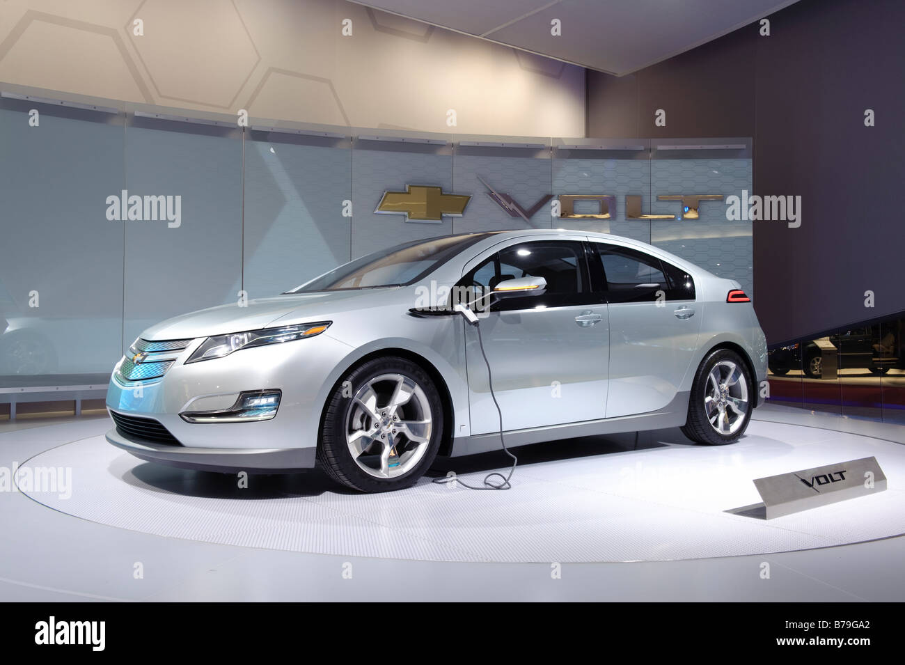 Chevrolet volt production show car hi-res stock photography and images ...