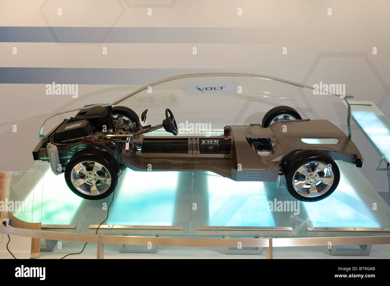 Chevrolet Volt chassis on display at the 2009 North American ...
