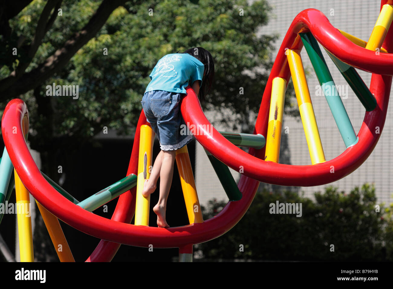 Huge size of DNA model displays in National Museum of Natural Science ...